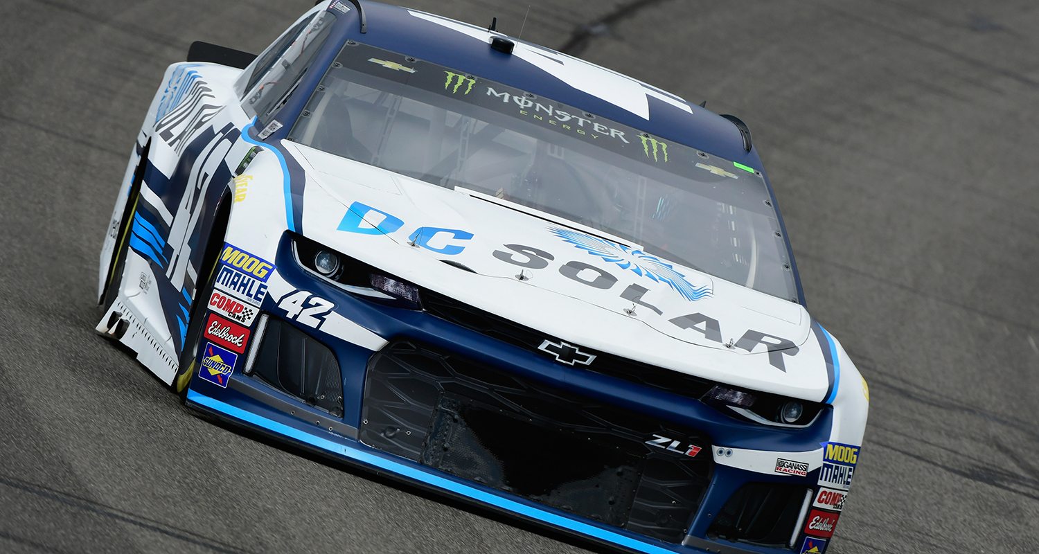 42-Kyle-Larson-Auto-Club - MRN - Motor Racing Network